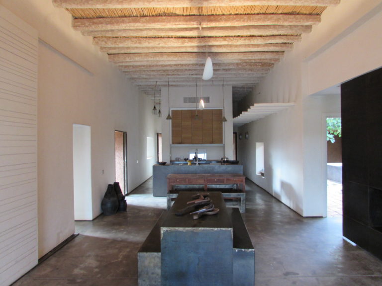 Marrakech villa for sale at just 1m € : designed by Studio KO